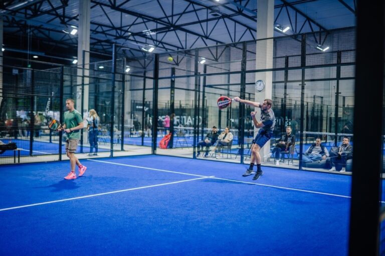 Indoor Padel Limburg | Amigo's de Padel Brunssum